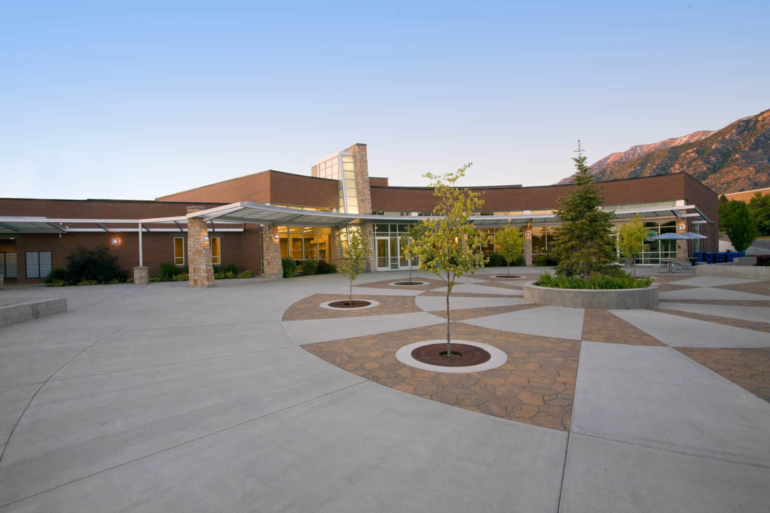 Pros and Cons of BYU On-Campus Housing - Find My Place | Student Housing